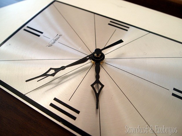 How to Repair a Broken Thrift Store Clock | Reality Day Dream