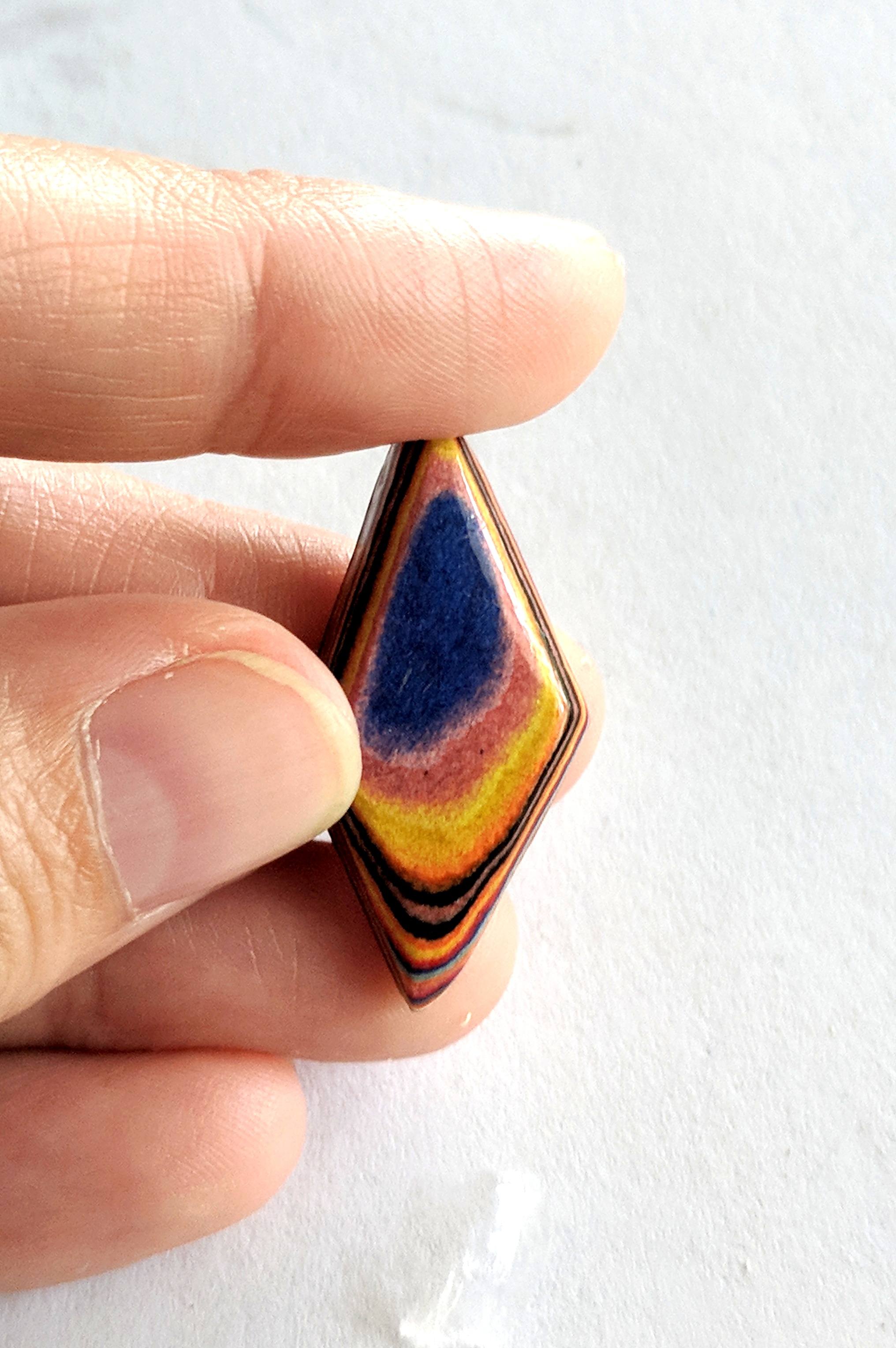 Agate Inspired Layered Paper Veneer DIY Jewelry | Reality Daydream