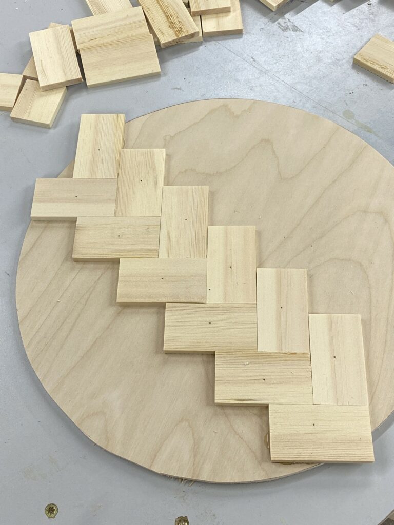 DIY Scroll Saw Family Silhouette Sign | Reality Daydream