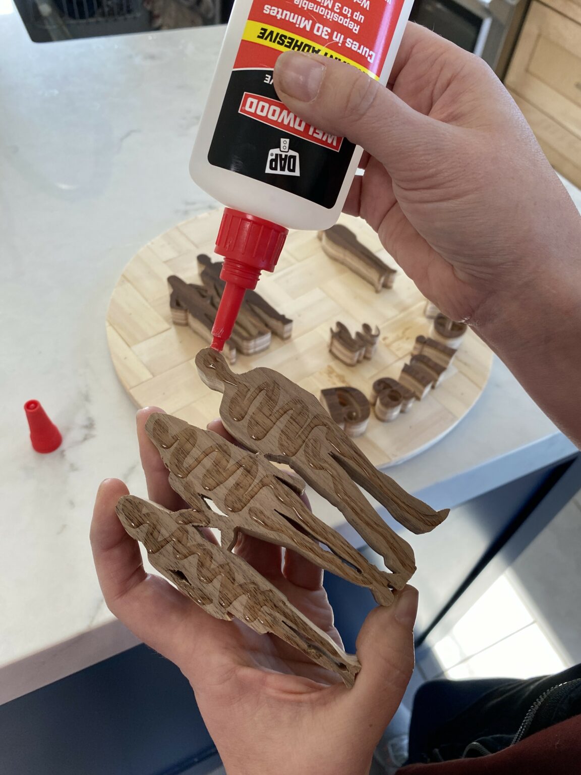 DIY Scroll Saw Family Silhouette Sign | Reality Daydream