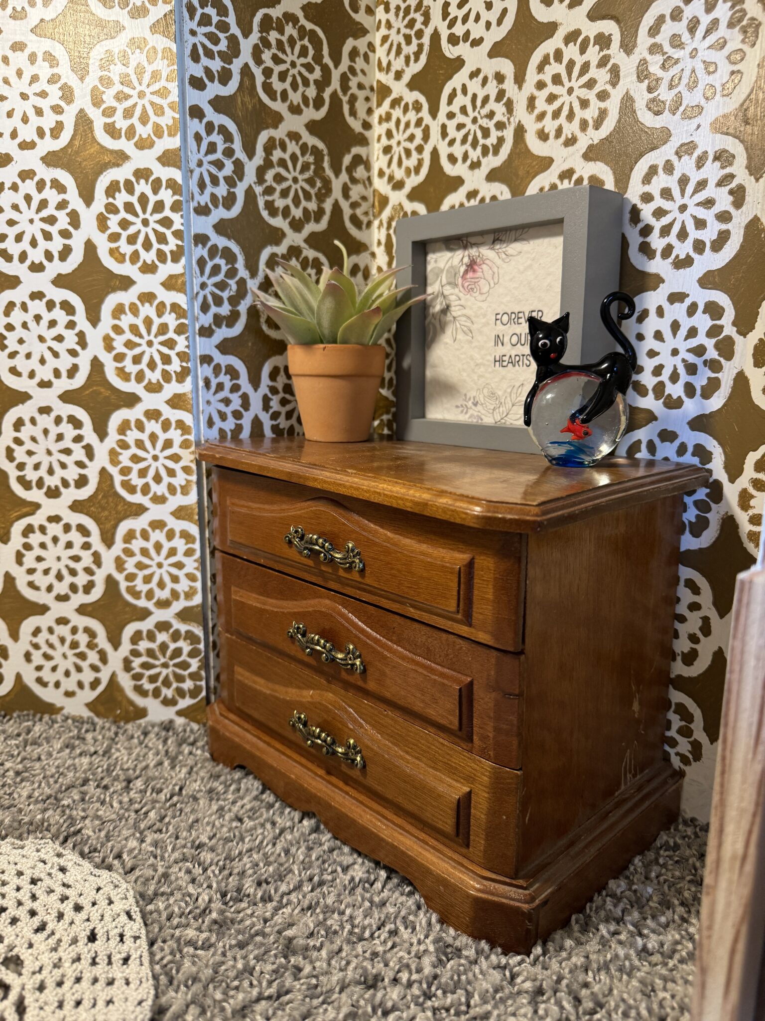 Secret Cat House in the Laundry Chute | Reality Daydream